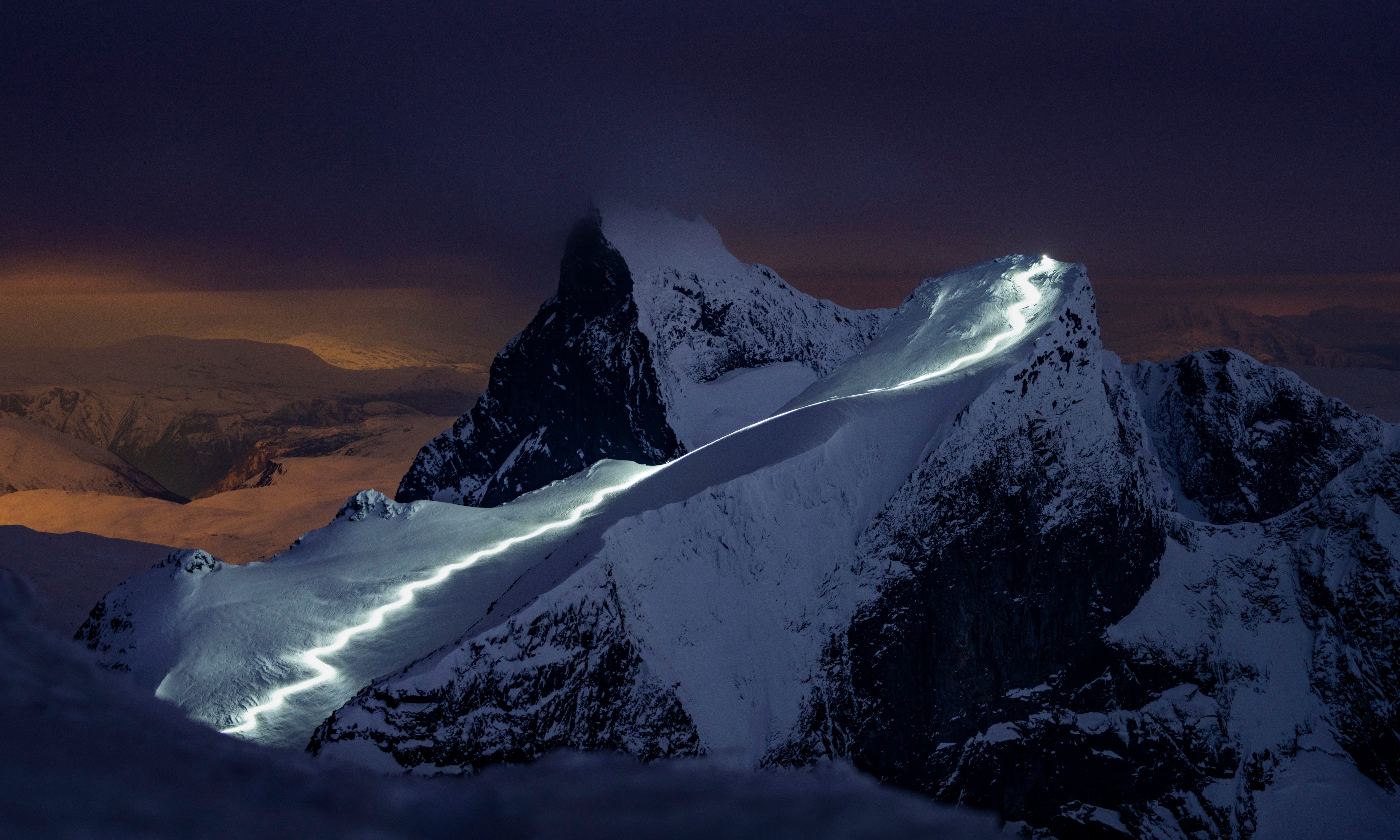 Light Lines – Moonlight Mountain Gear